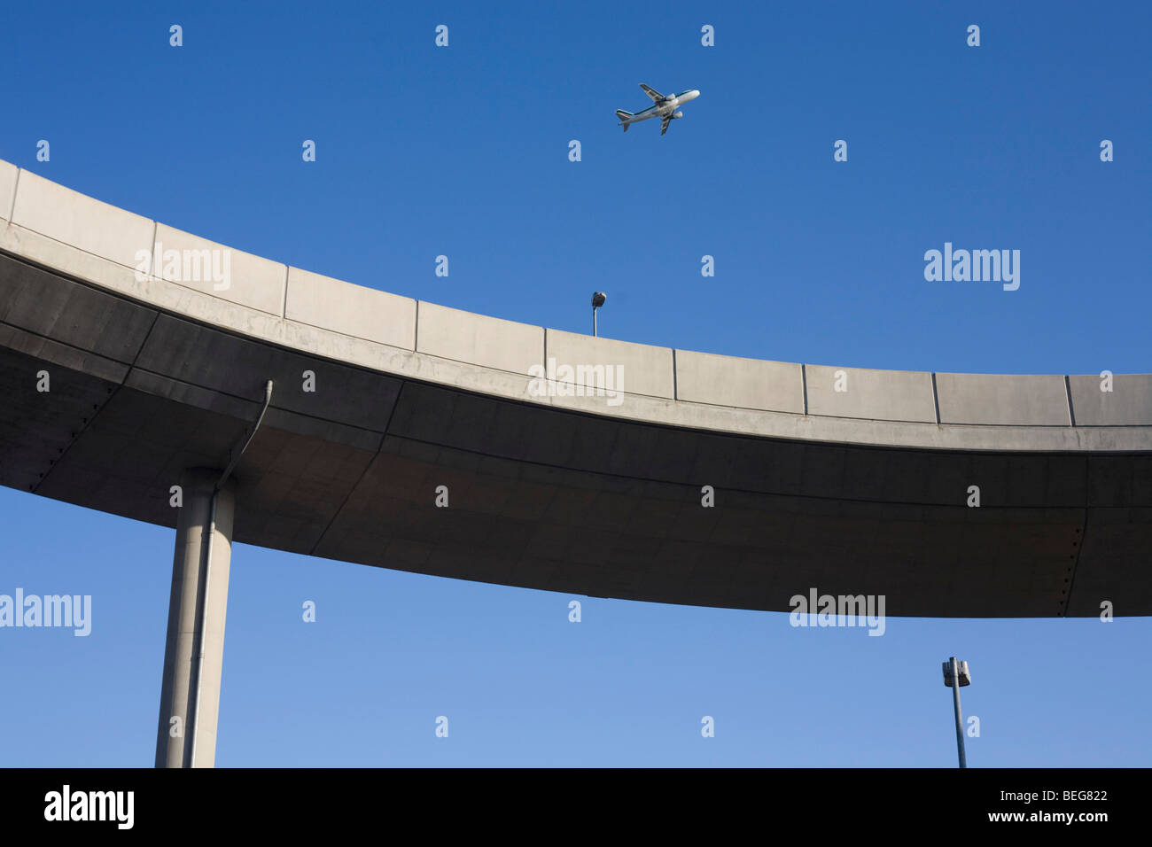 Airplane take off ramp hi-res stock photography and images - Alamy