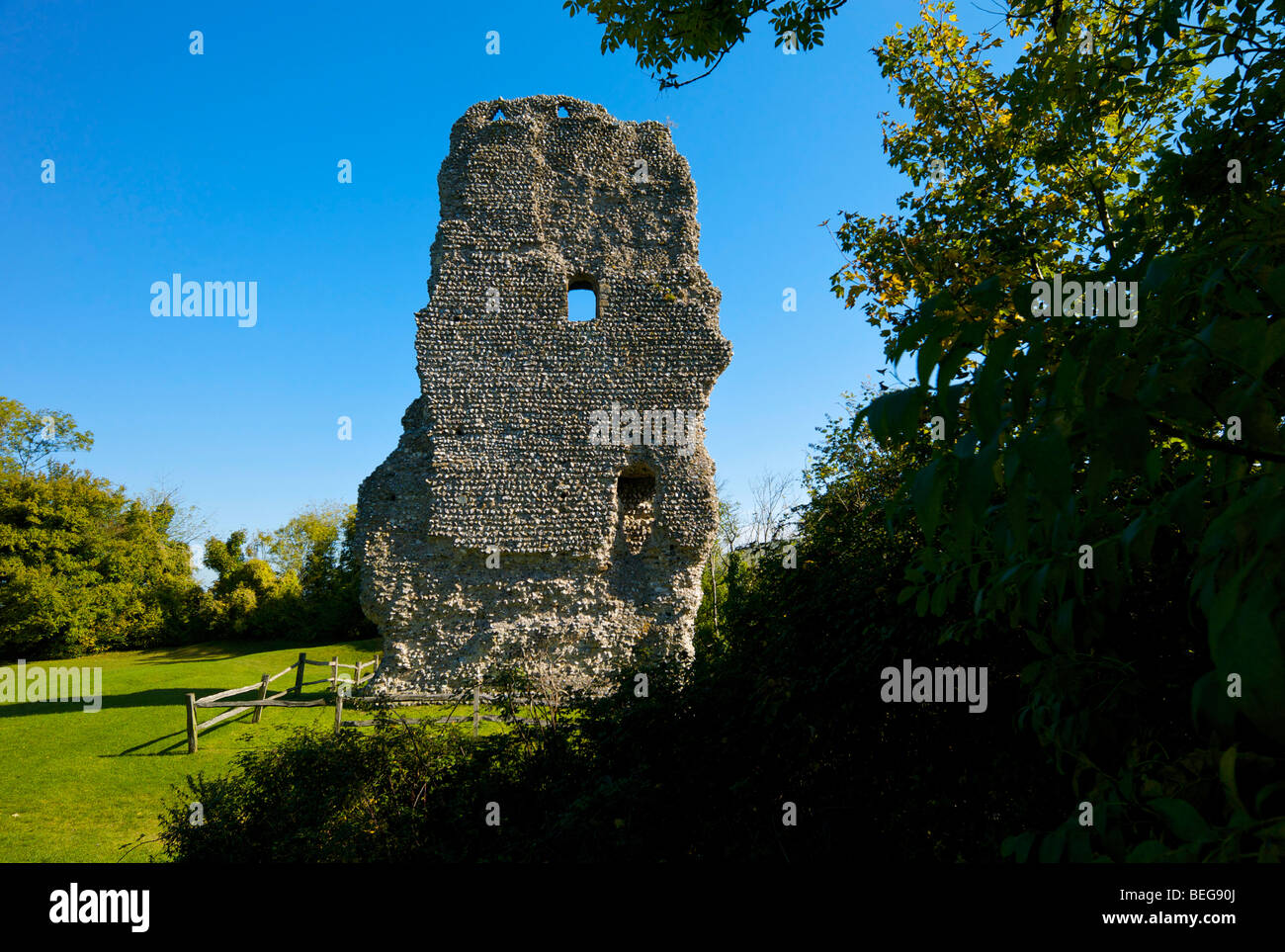 The ruins of the gatehouse of Bramber castle in West Sussex UK Stock ...