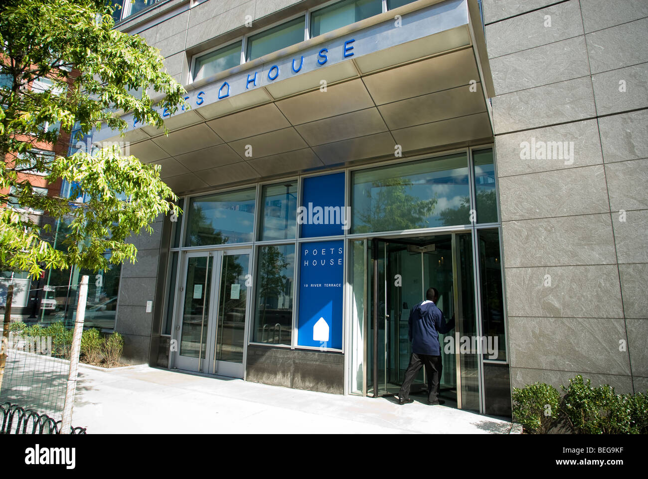 Poets house new york hi-res stock photography and images - Alamy