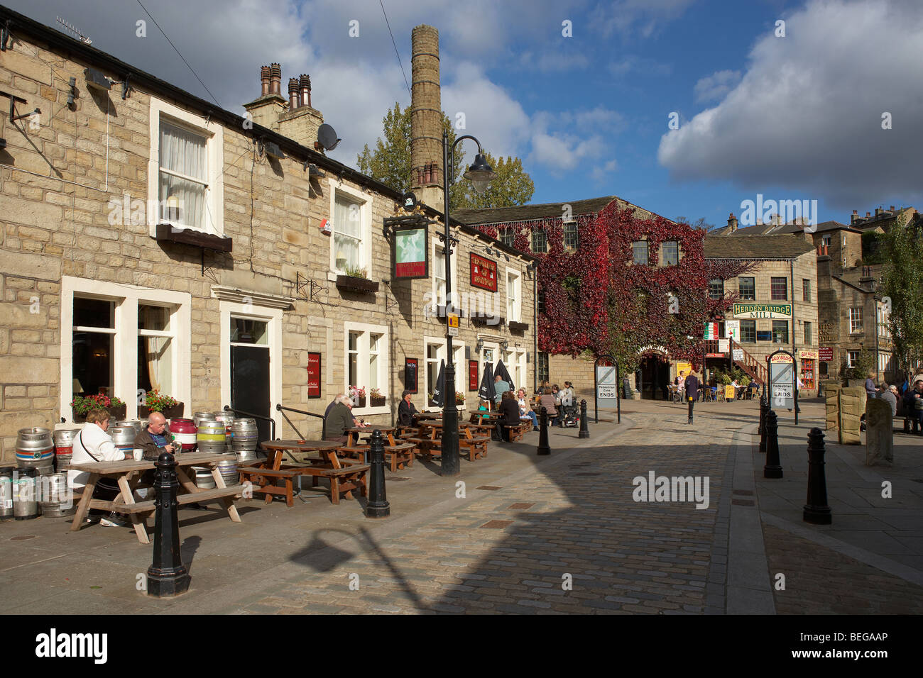 HEBDEN BRIDGE VILLAGE TOWN YORKSHIRE UNITED KINGDOM UK Stock Photo - Alamy