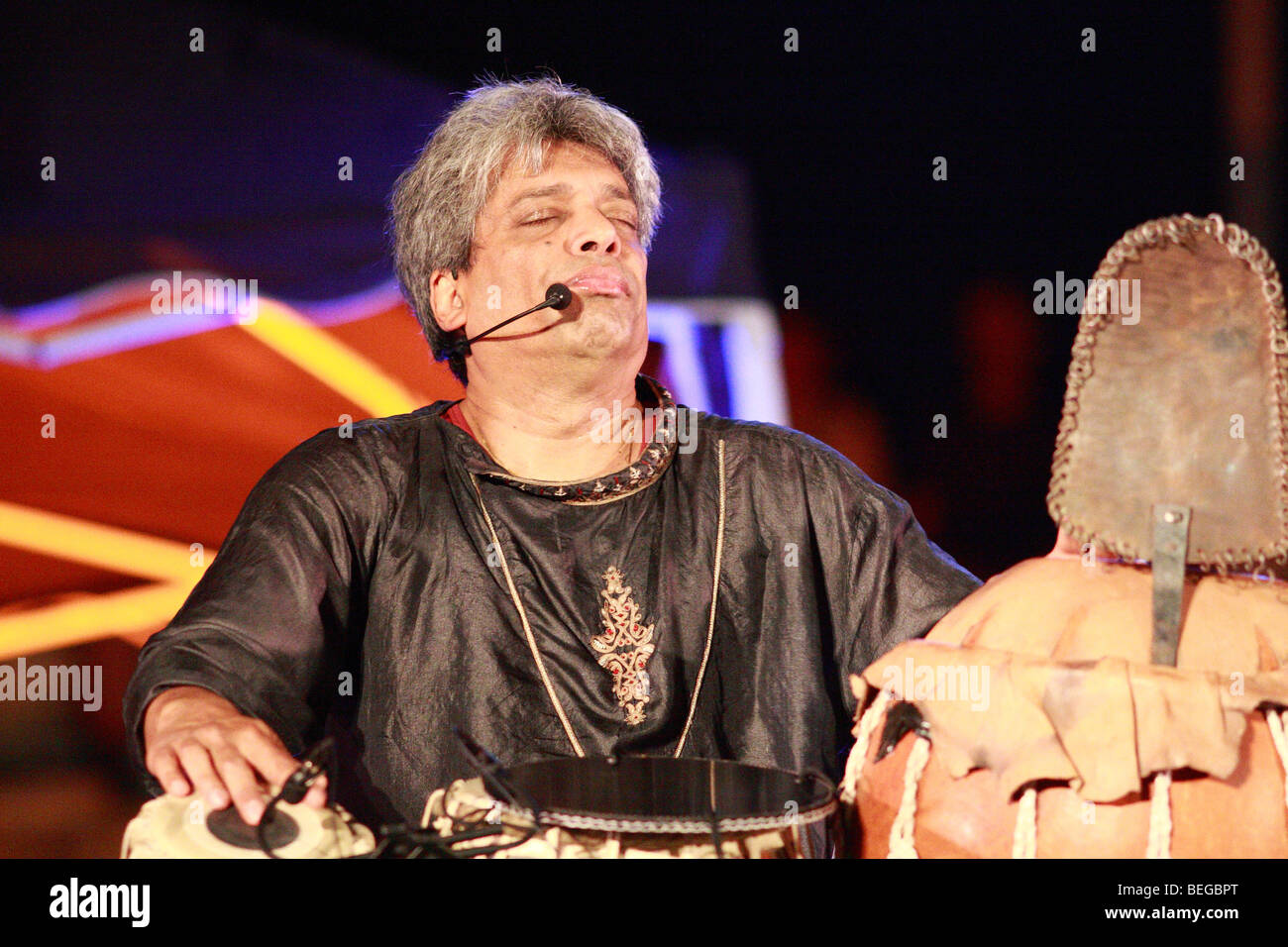 Trilok gurtu concert hi-res stock photography and images - Alamy