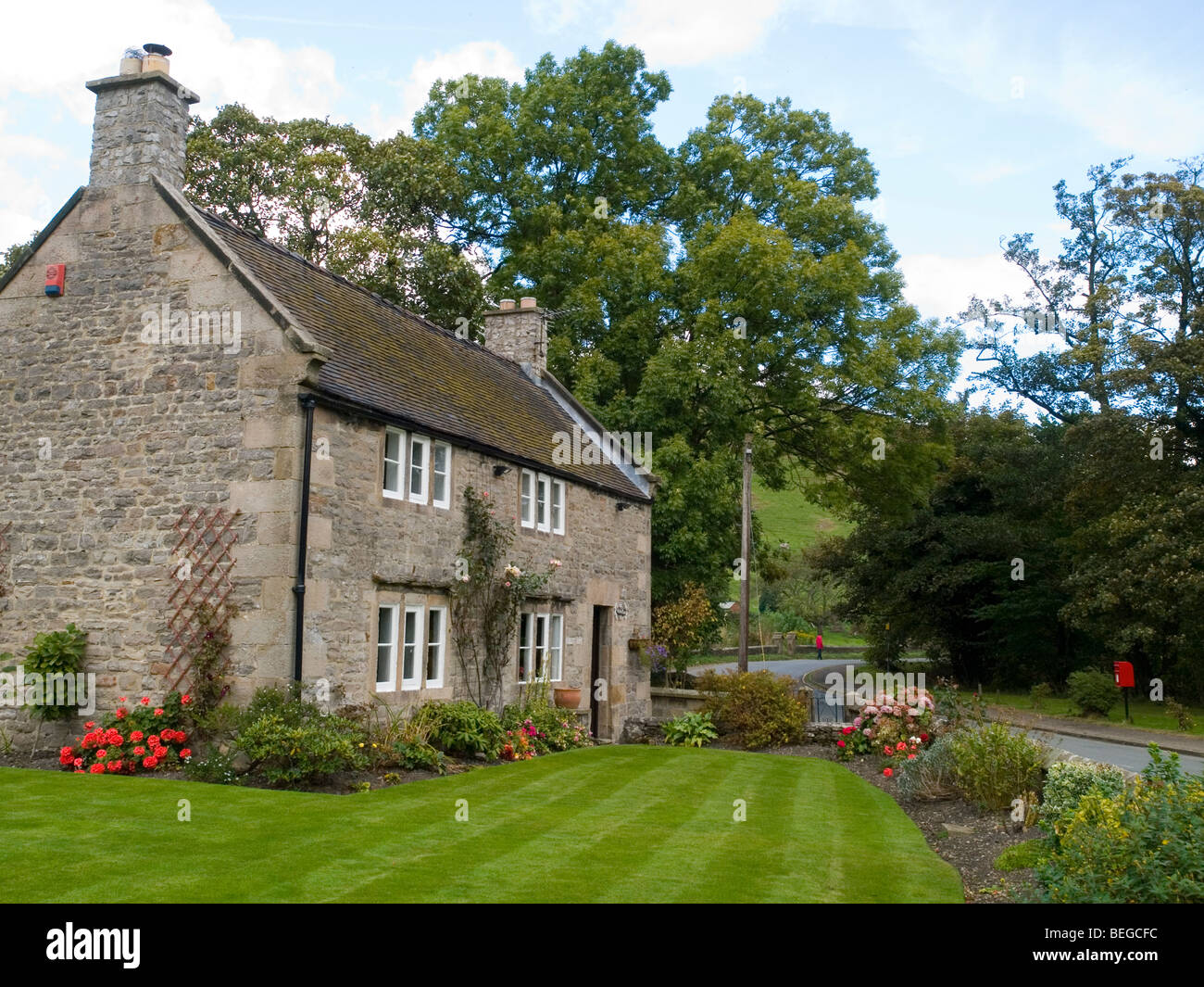 A cottage in Ilam Village in Derbyshire England UK Stock Photo - Alamy