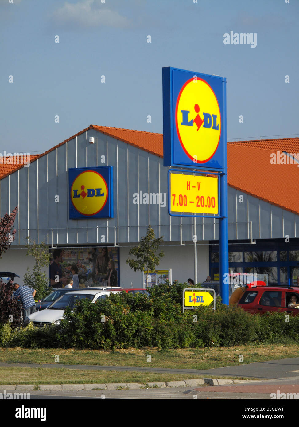 A sign for a Lidl supermarket in Hungary Stock Photo - Alamy