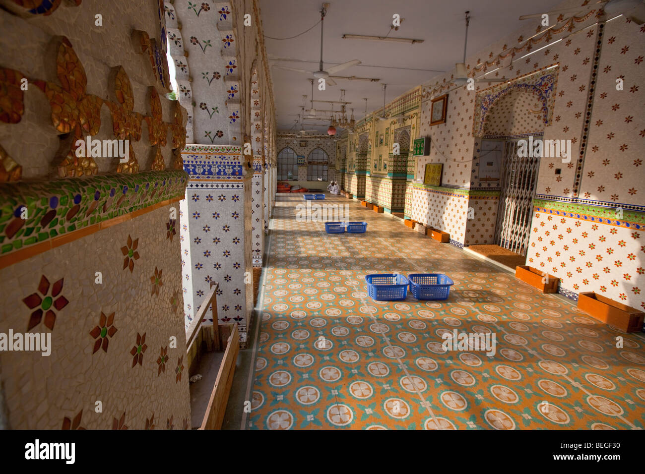 Star Mosque or Tara Masjid in Dhaka Bangladesh Stock Photo - Alamy