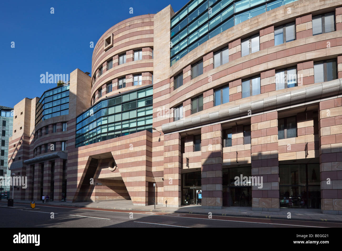 postmodern style office building by James Stirling, 1 Poultry , London ...