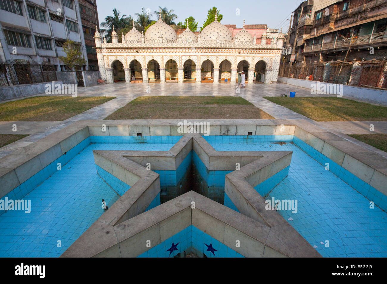 Mosque architecture of bangladesh hi-res stock photography and images ...