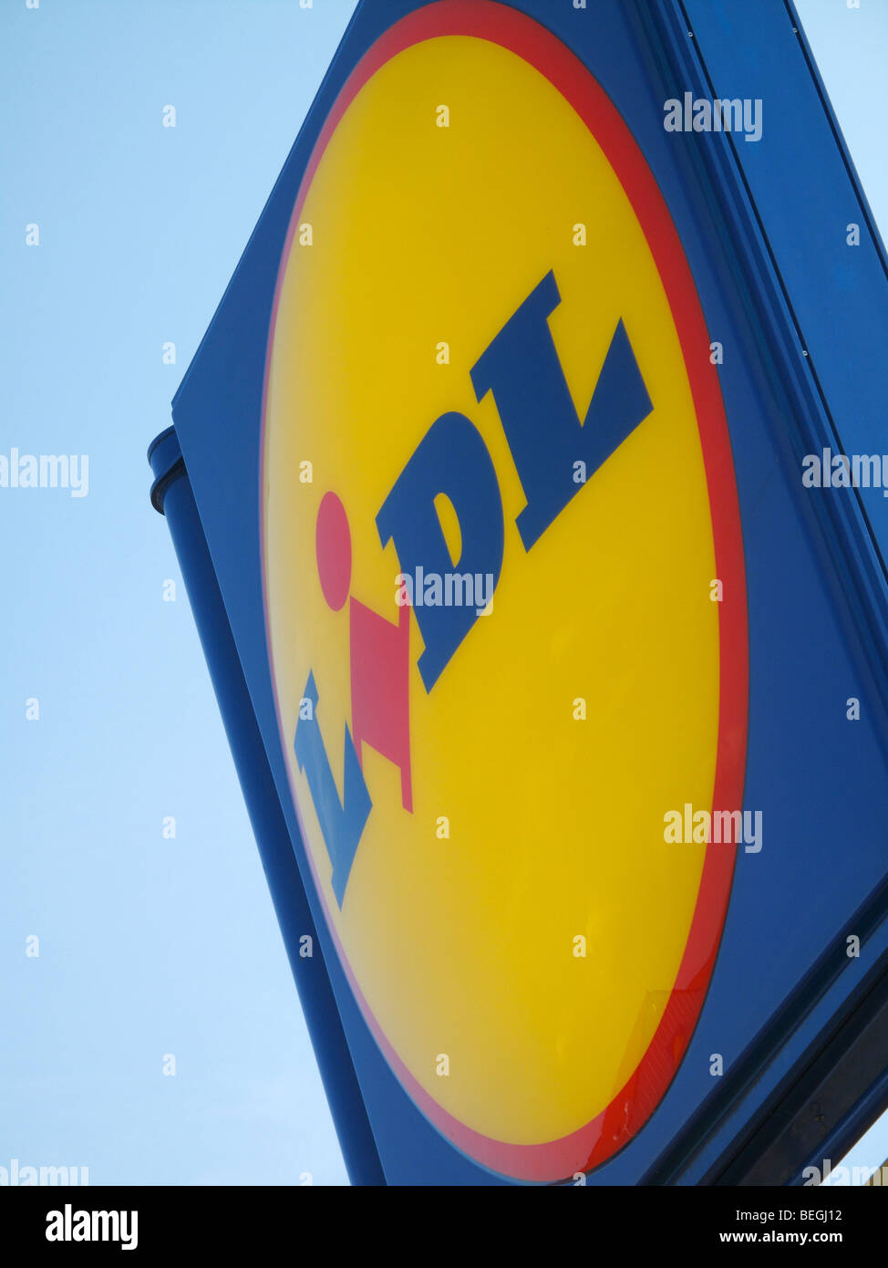 A sign for a Lidl supermarket Stock Photo - Alamy