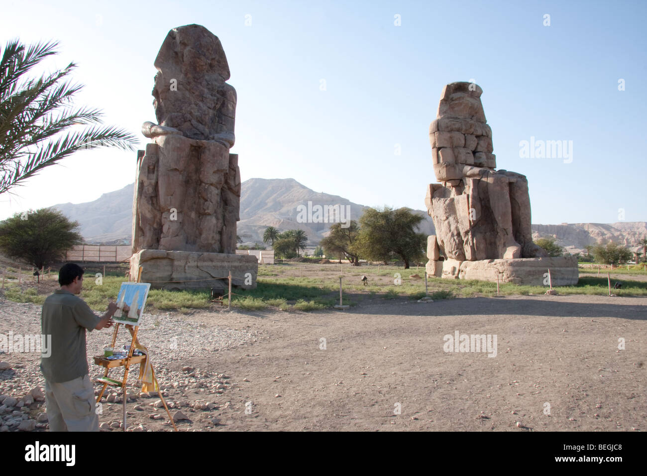 Ancient egypt nile boat painting hi-res stock photography and images ...