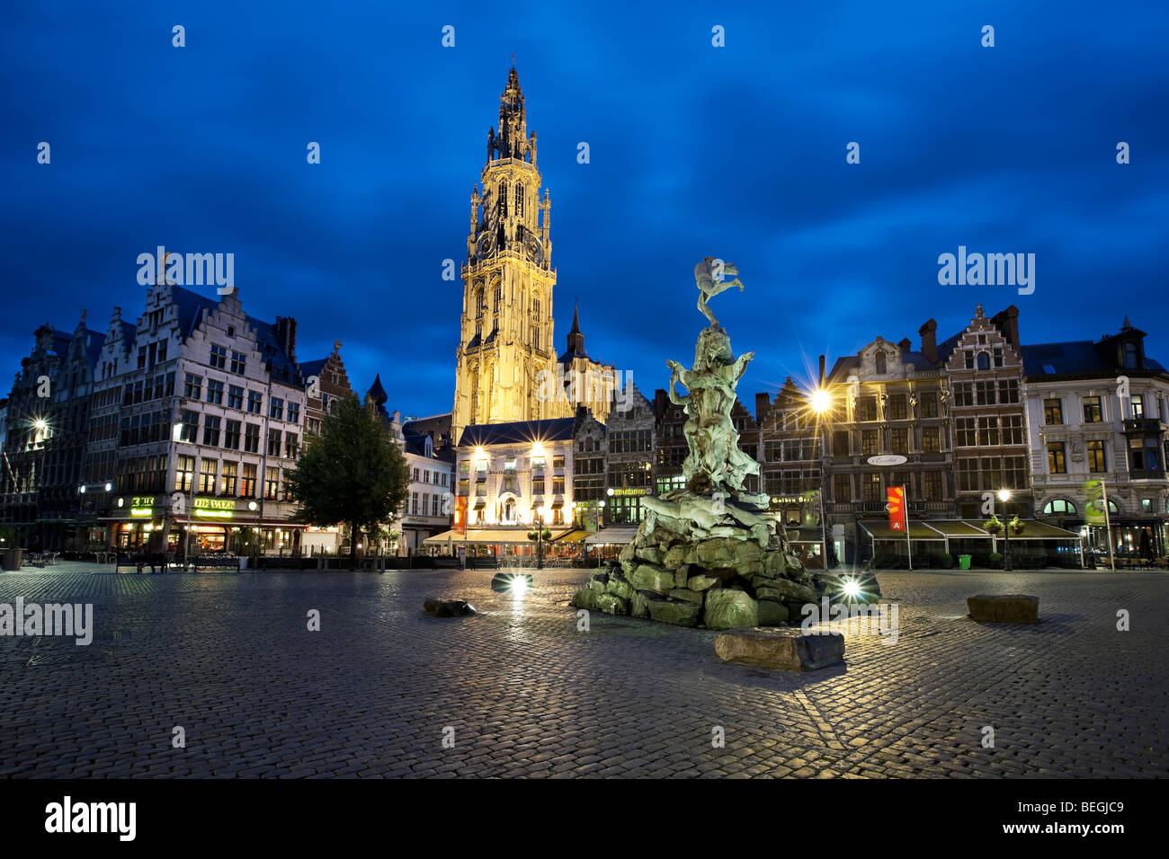 Antwerp belgium hi-res stock photography and images - Alamy