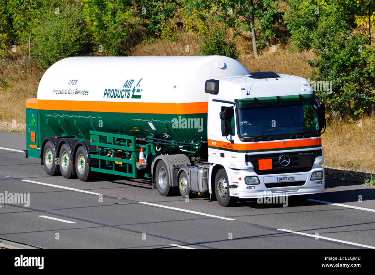 Tanker lorry truck on motorway hi-res stock photography and images - Alamy