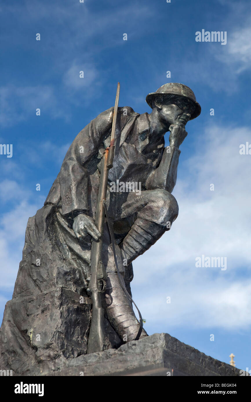 Thinking soldier hi-res stock photography and images - Alamy