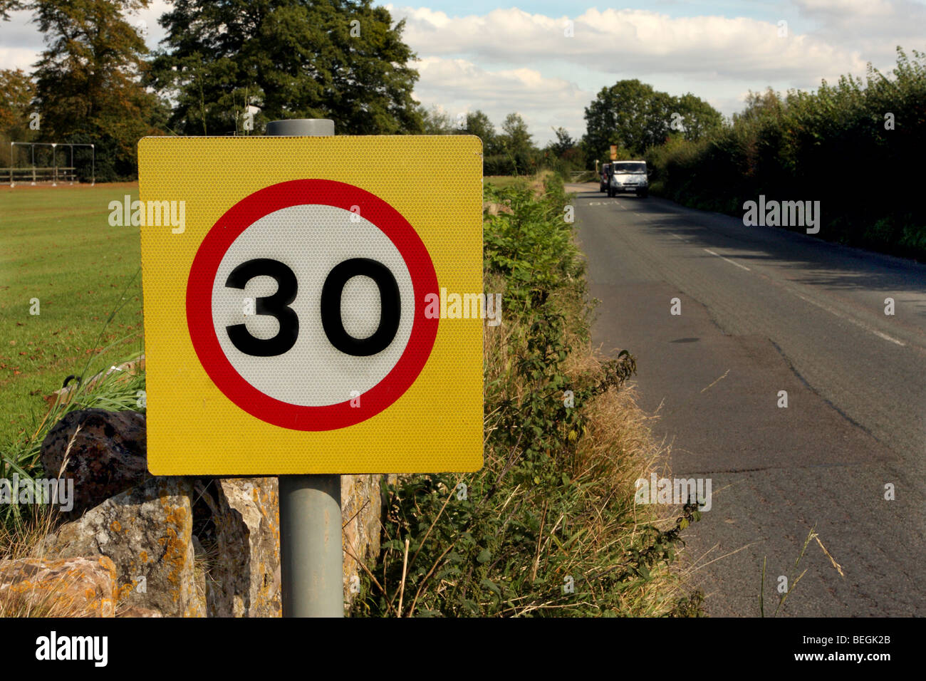 Rural speed limit sign Stock Photo - Alamy