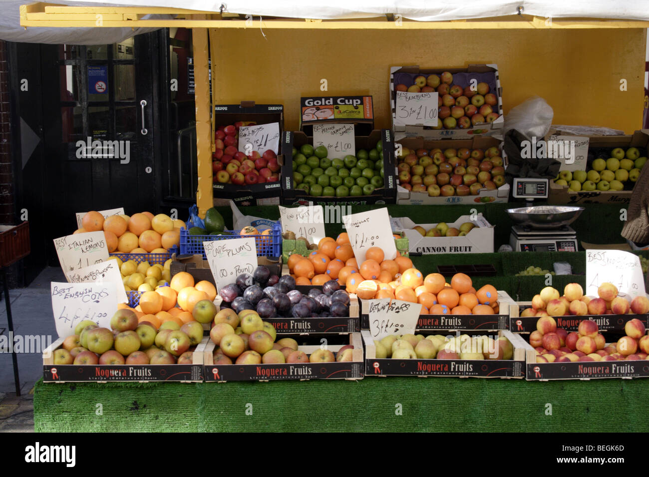 Strutton ground street hi-res stock photography and images - Alamy