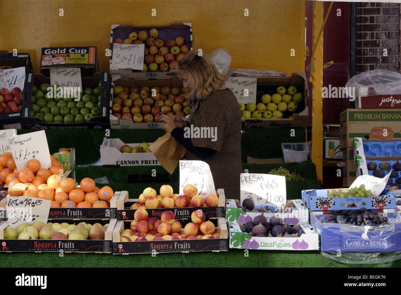 Strutton ground market london hi-res stock photography and images - Alamy