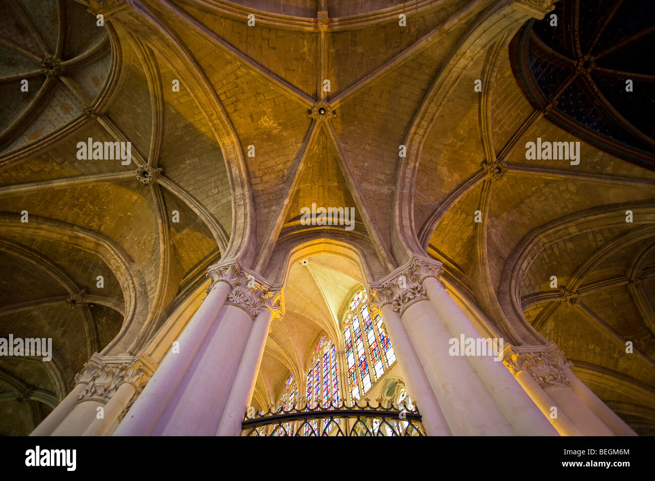 Cathedral of tours hi-res stock photography and images - Alamy