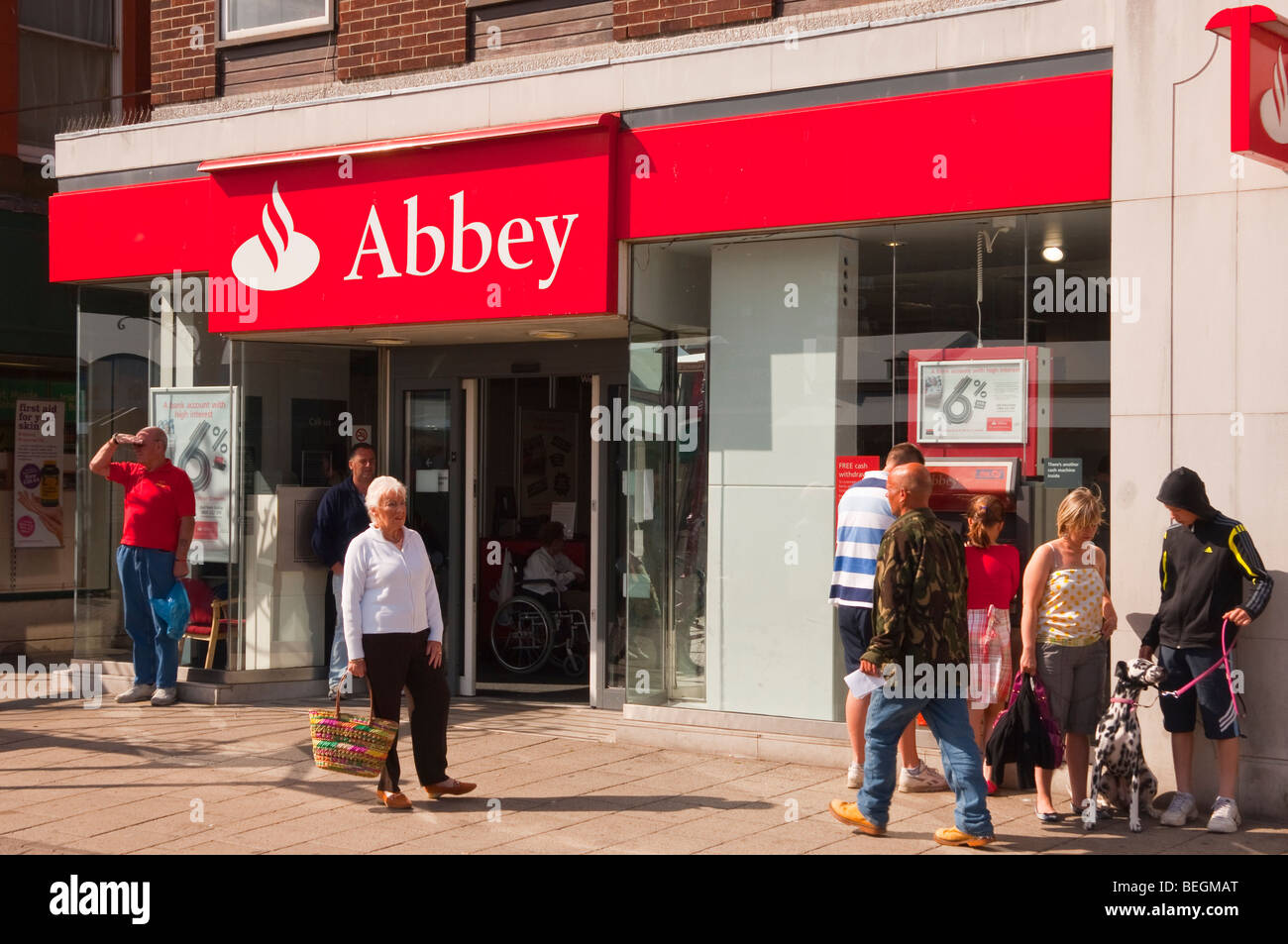 Building society hi-res stock photography and images - Alamy