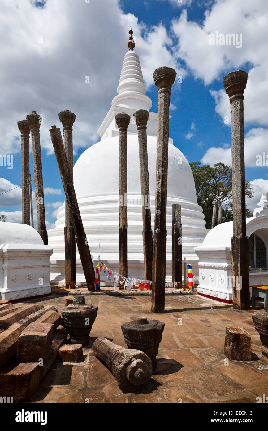 Ancient Thuparama Dagoba (stupa) in Anuradhapura, Sri Lanka Stock Photo ...