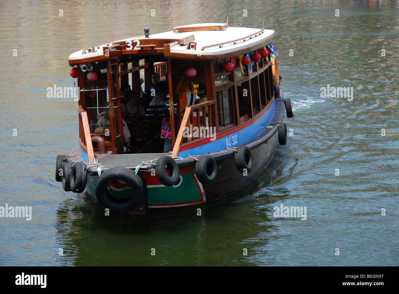Traditional bumboat hi-res stock photography and images - Alamy