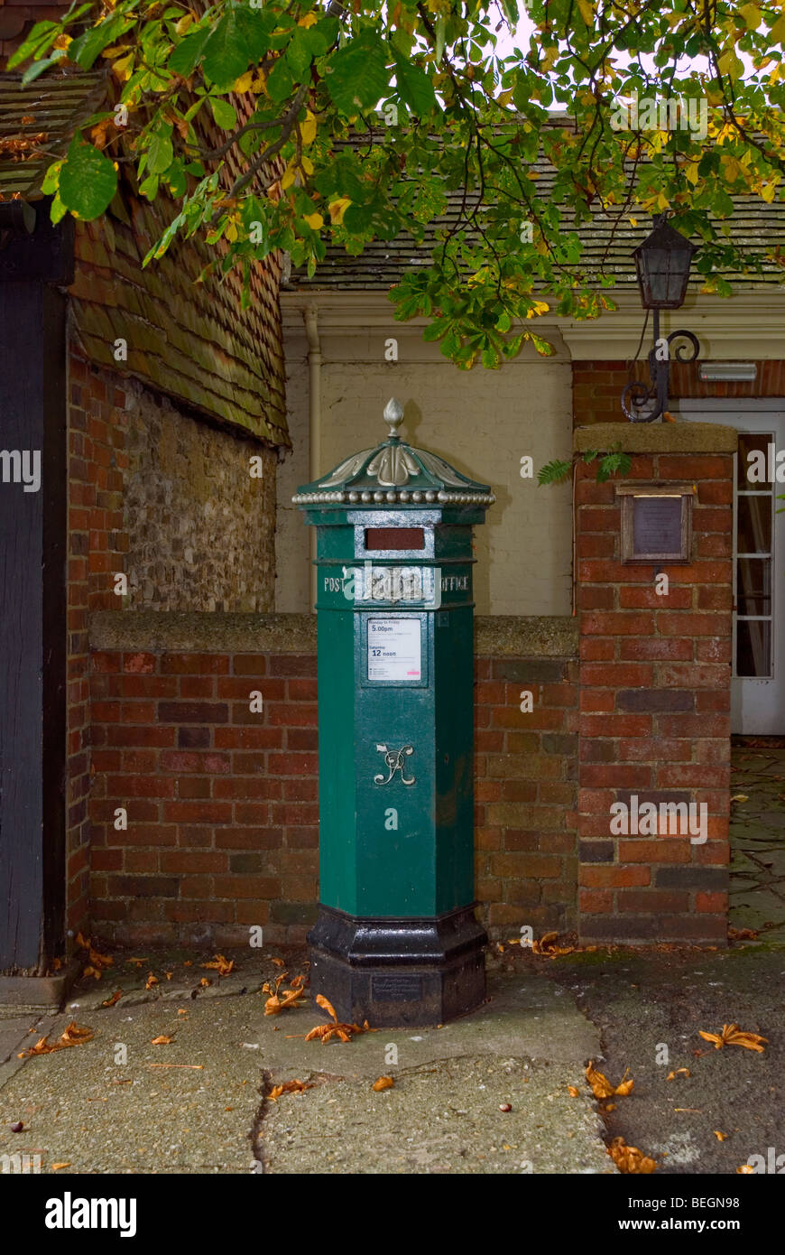 Georgian post box hi-res stock photography and images - Alamy