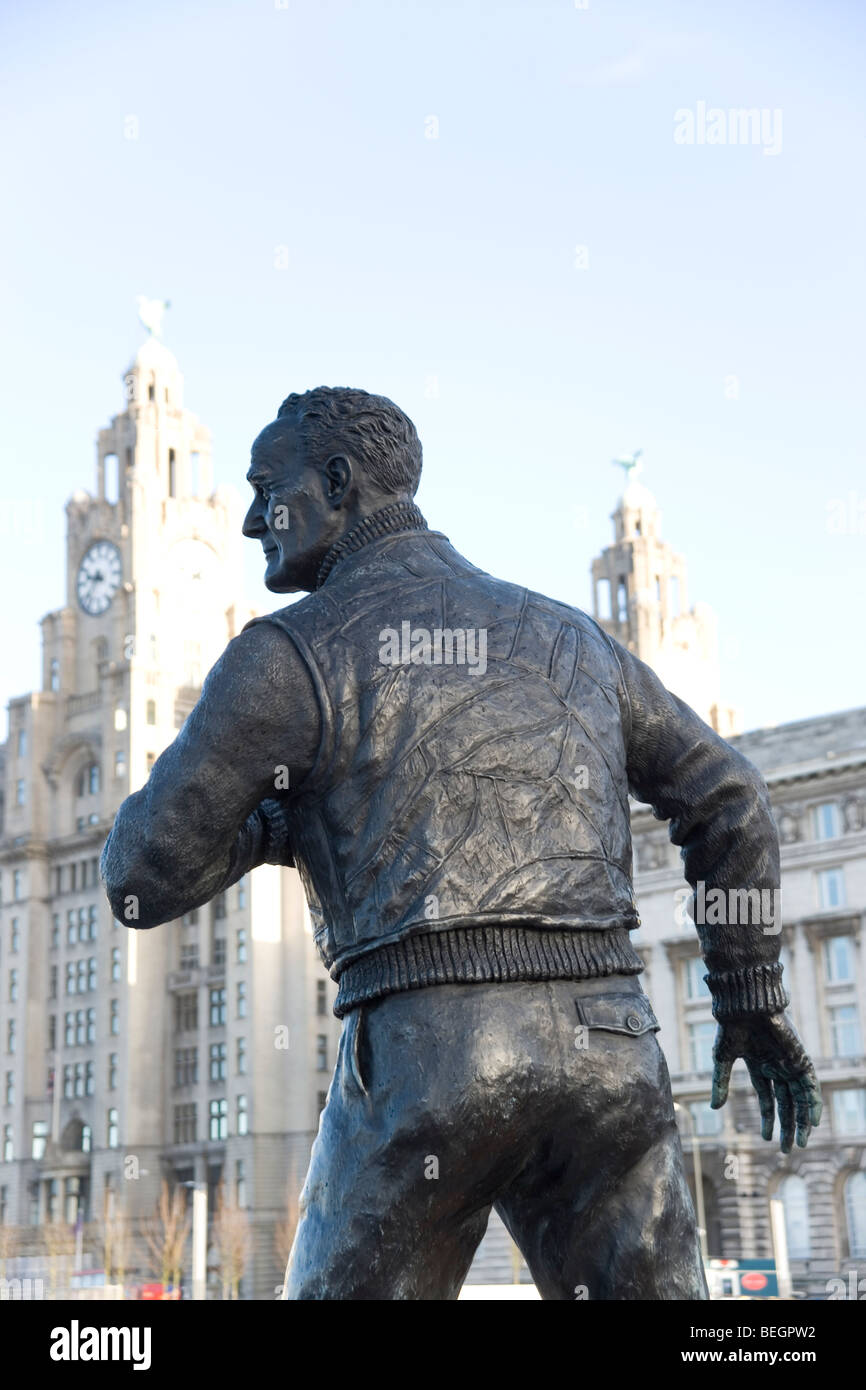 Statue of captain walker hi-res stock photography and images - Alamy