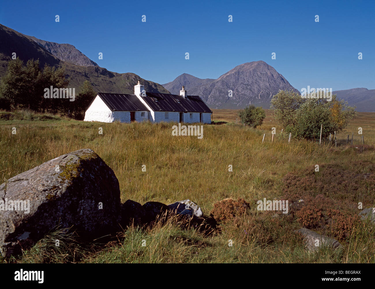 Black Rock Cottage near Buachaille Etive Mor, Glen Coe, Rannoch Moor ...