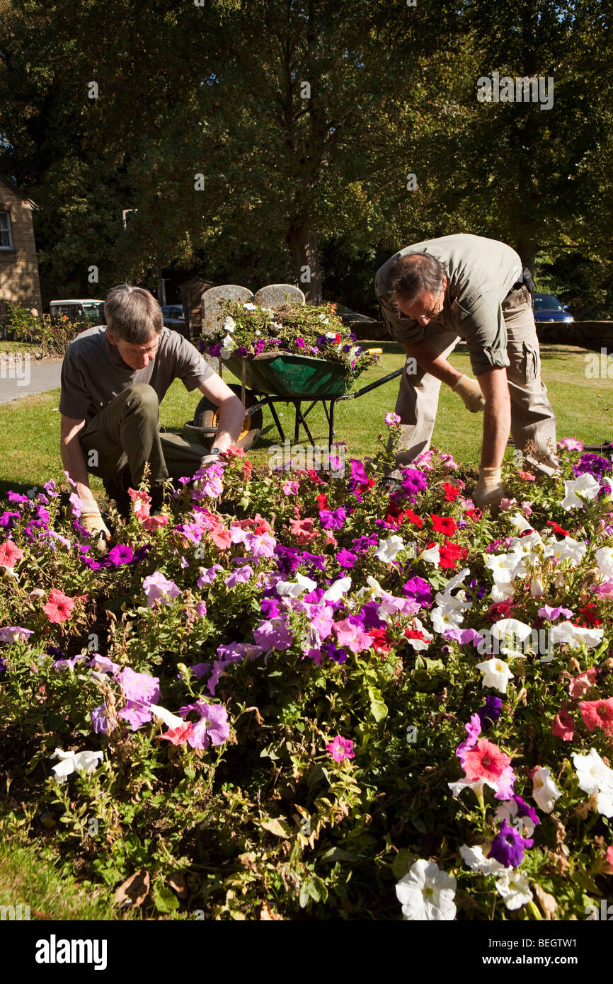 Council workers hi-res stock photography and images - Alamy