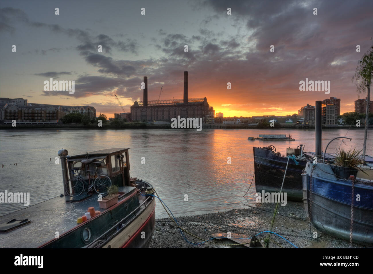 Chelsea power station light hi-res stock photography and images - Alamy