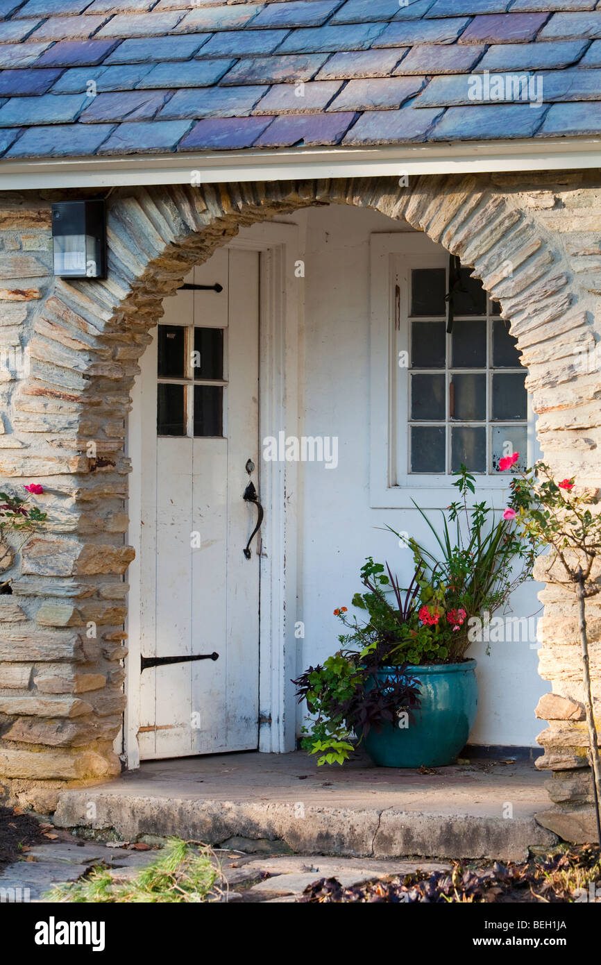 Recessed arch hi-res stock photography and images - Alamy