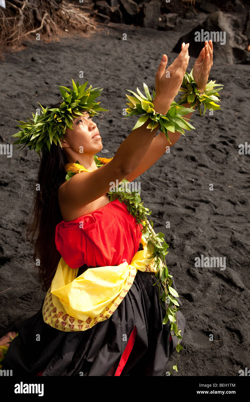 Young Hawaiian woman wearing traditional hula attire Stock Photo - Alamy
