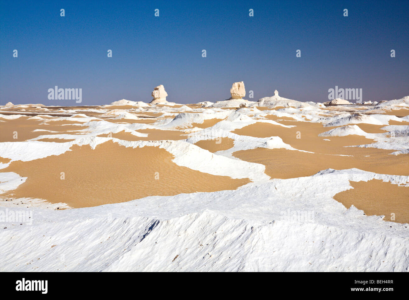 Landscape in White Desert National Park, Libyan Desert, Egypt Stock ...