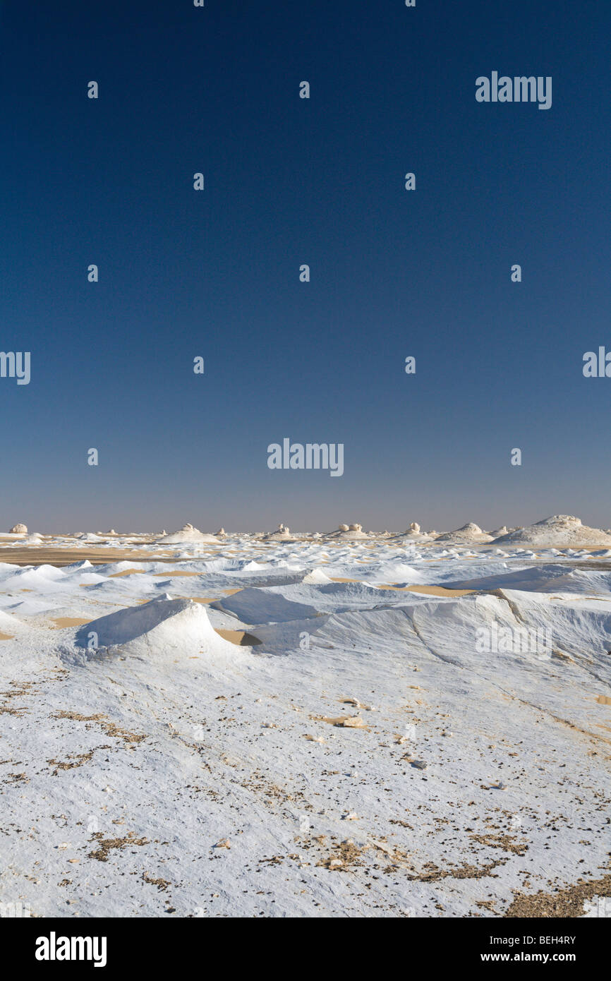 Landscape in White Desert National Park, Libyan Desert, Egypt Stock ...