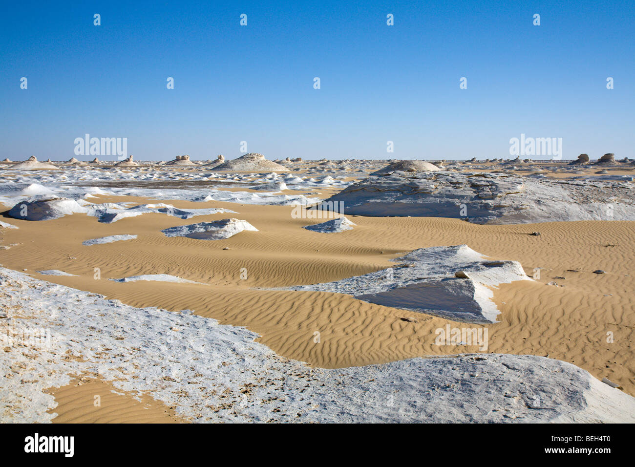 Landscape in White Desert National Park, Libyan Desert, Egypt Stock ...