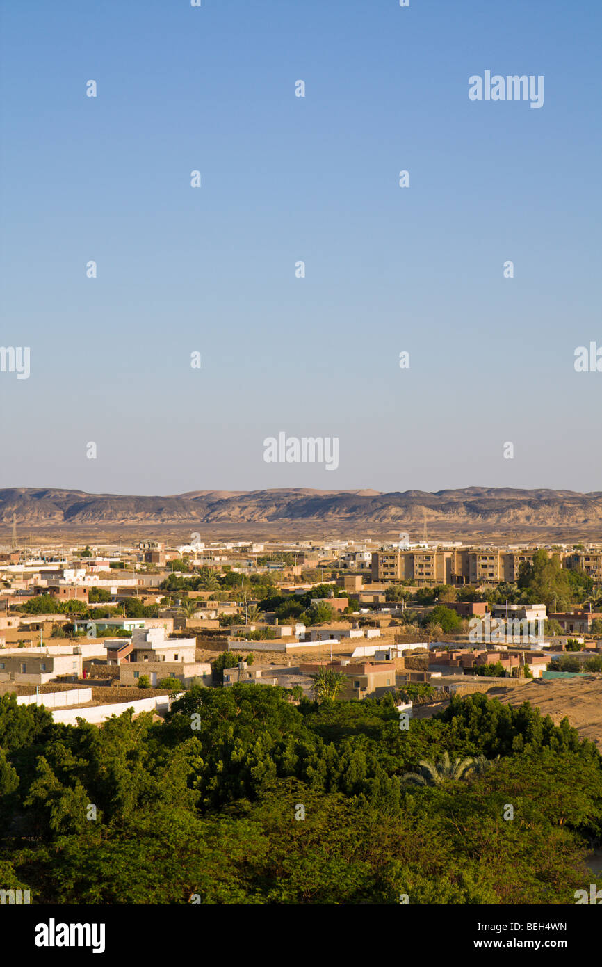 Oasis in libyan desert hi-res stock photography and images - Alamy