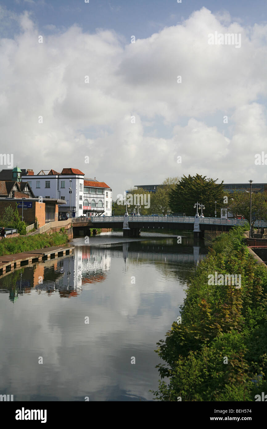 River Tone and the Town Bridge in Taunton, Somerset, England, UK Stock ...
