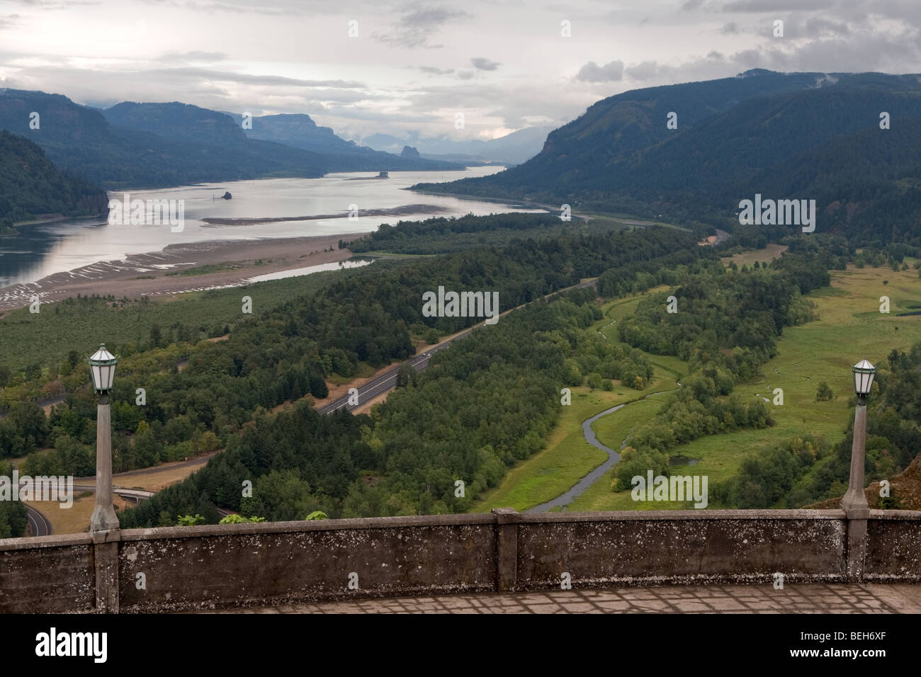 Columbia river vistas hi-res stock photography and images - Alamy
