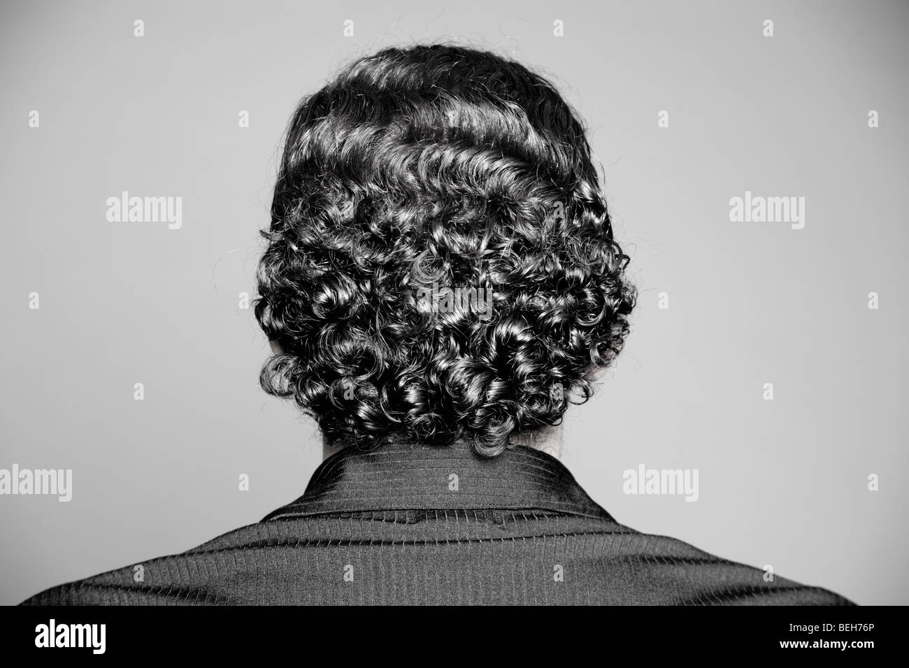 Back of businessman's head hi-res stock photography and images - Alamy