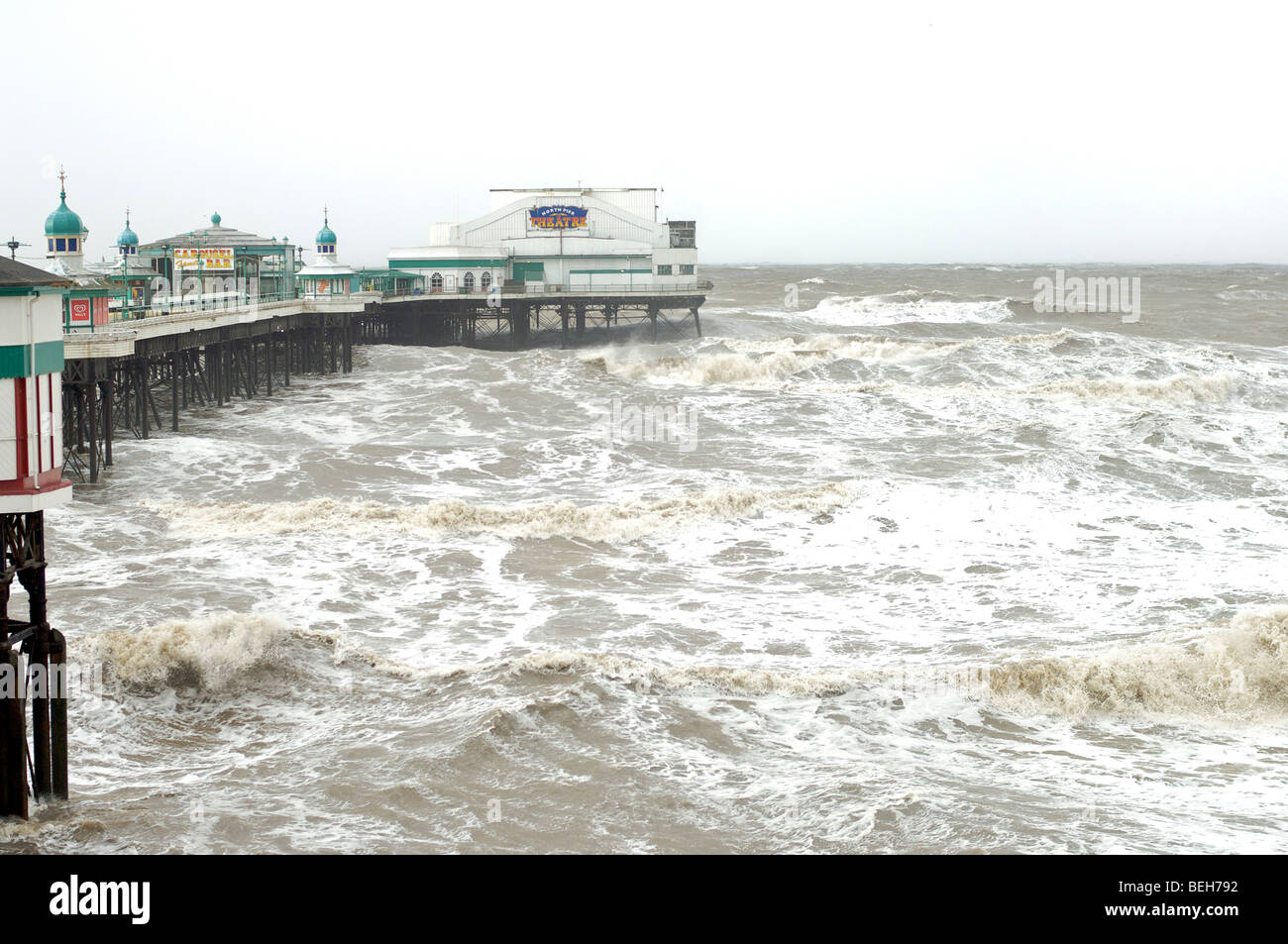 Bad wind hi-res stock photography and images - Alamy