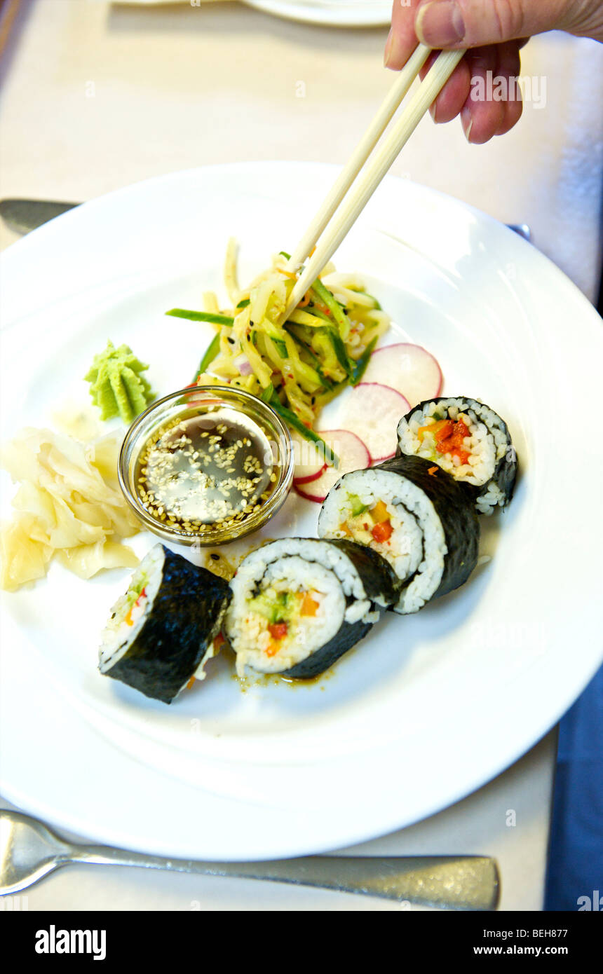 Food cruise hi-res stock photography and images - Alamy