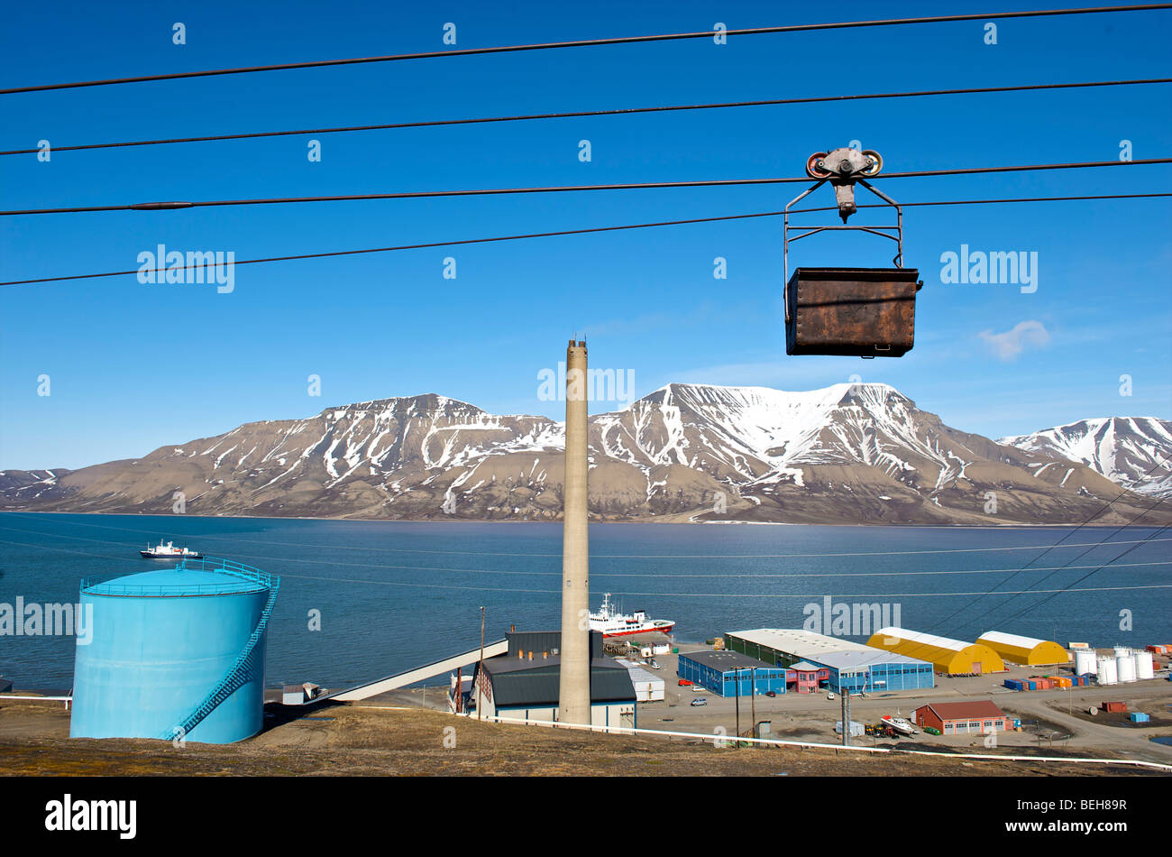 Spitsbergen, Svalbard, Longyearbyen, remains of the old coal mine Stock ...