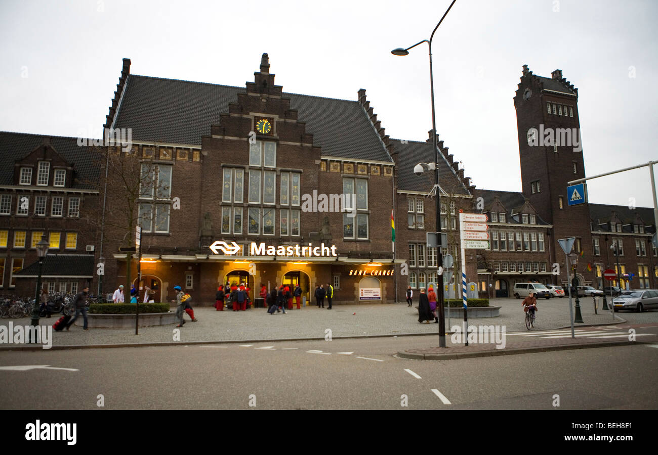 Central train station in Maastricht, south Netherlands Stock Photo - Alamy