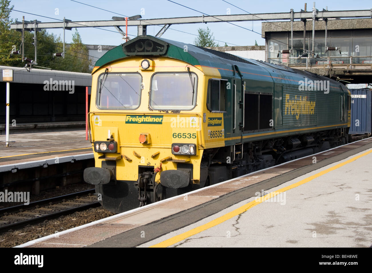Freightliner Class 66 locomotive at Stafford Station, No. 66535 Stock ...
