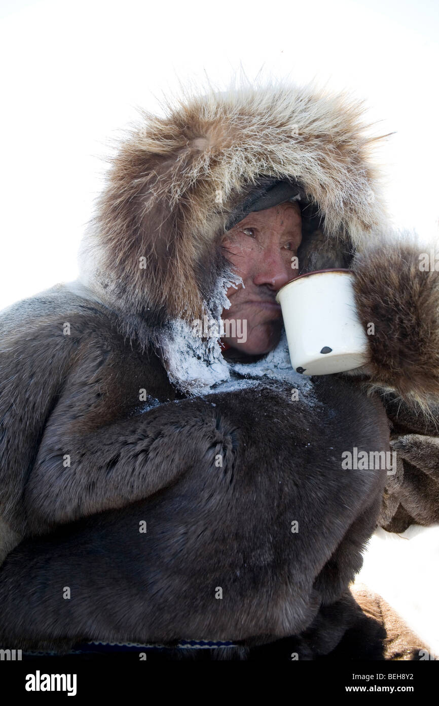 Portrait Of An Eskimo Man High Resolution Stock Photography and Images ...