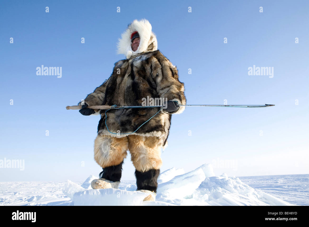 Nunavut inuit hunters hi-res stock photography and images - Alamy