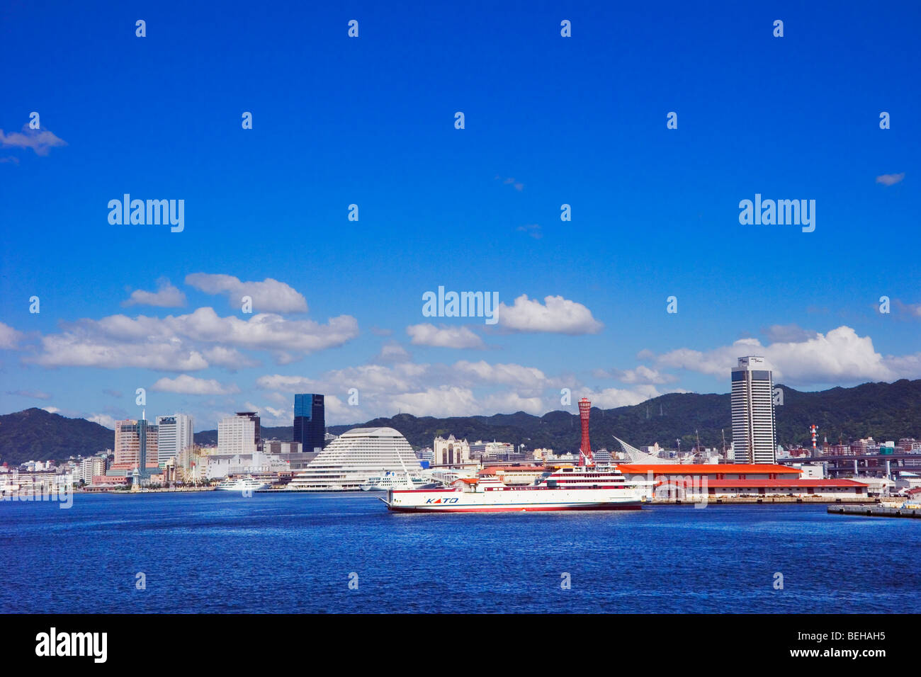Kobe docks hi-res stock photography and images - Alamy