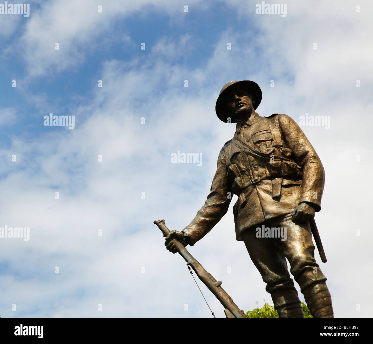 The kings royal rifle corps war memorial statue hi-res stock photography and images - Alamy