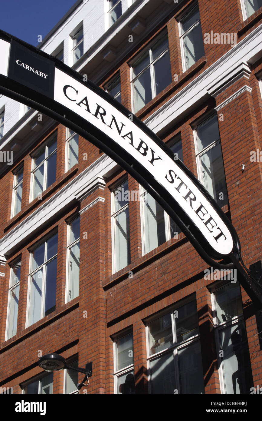 Carnaby street sign hi-res stock photography and images - Alamy