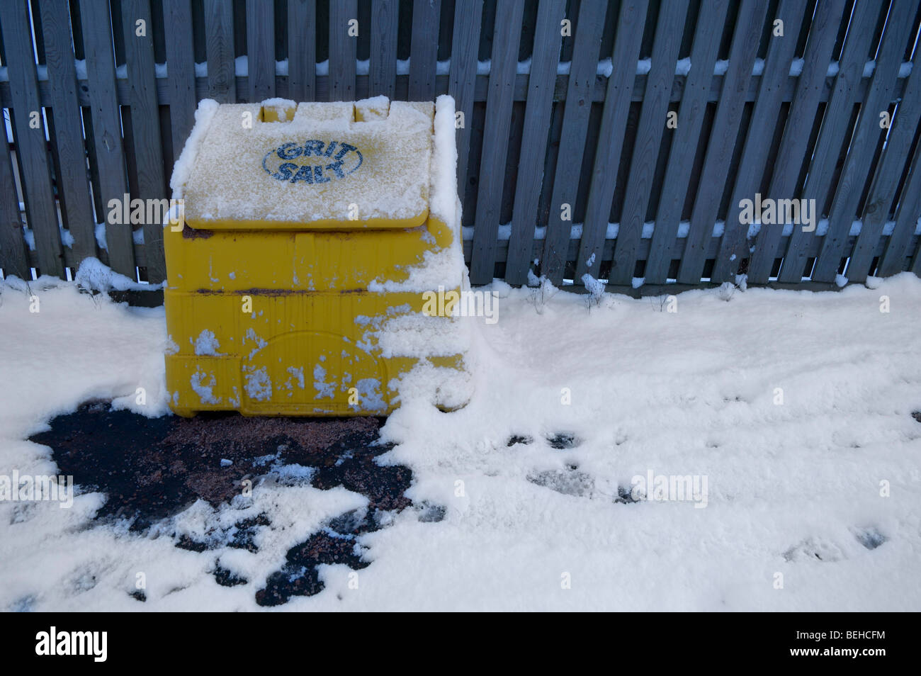 Grit container hi-res stock photography and images - Alamy