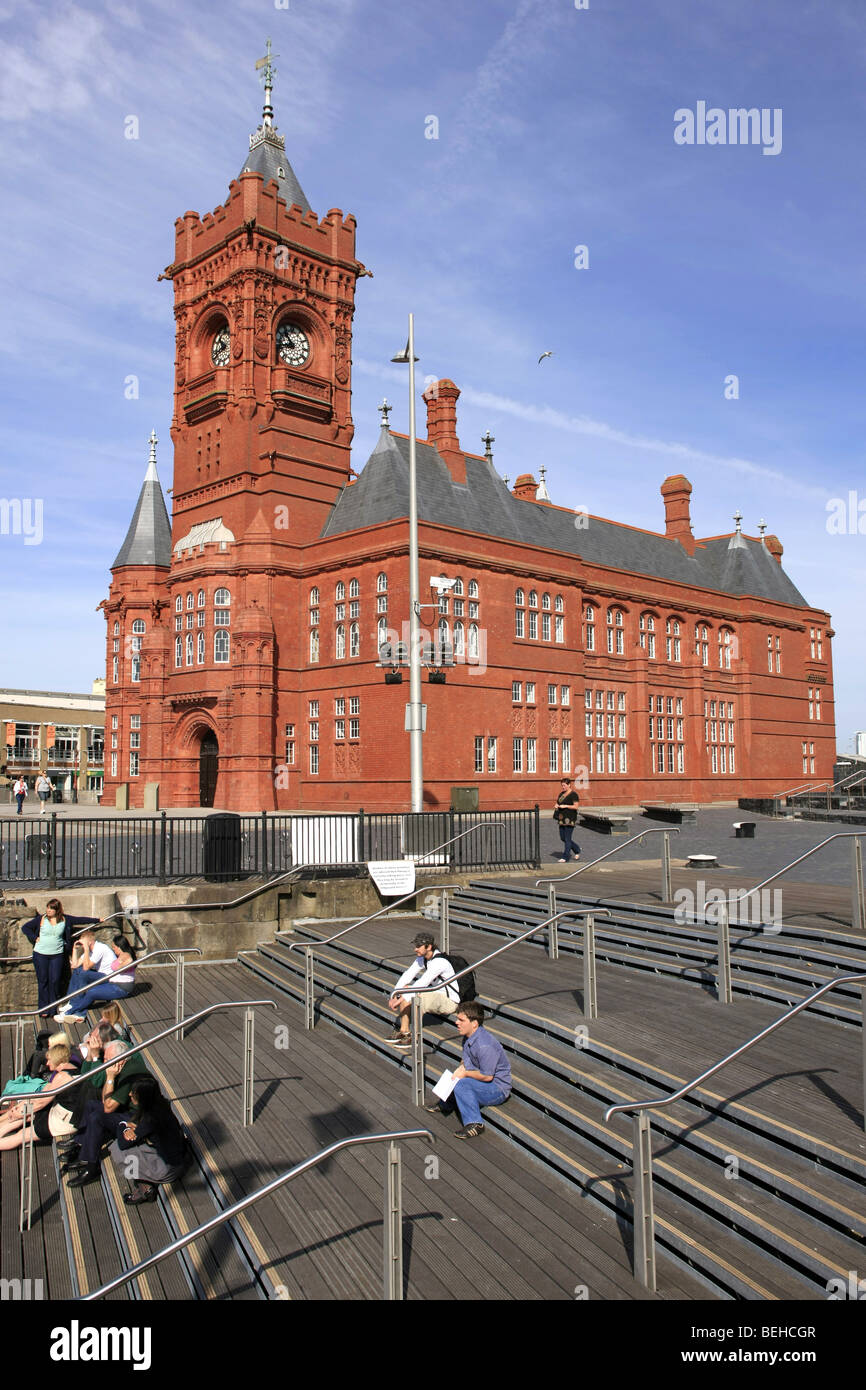 Pierhead area hi-res stock photography and images - Alamy
