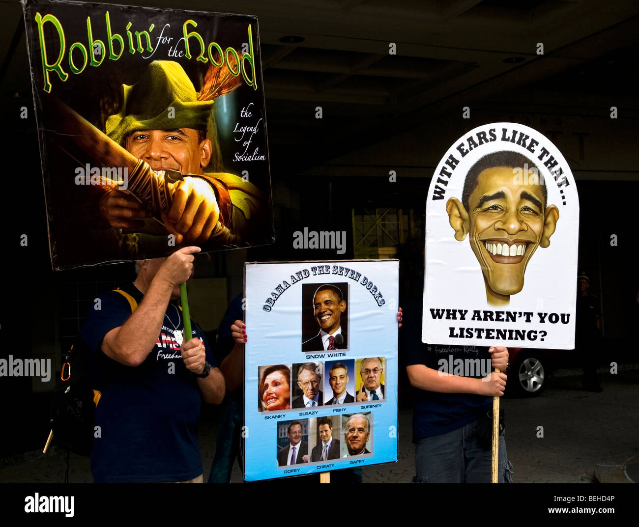 Corruption protest signs hi-res stock photography and images - Alamy