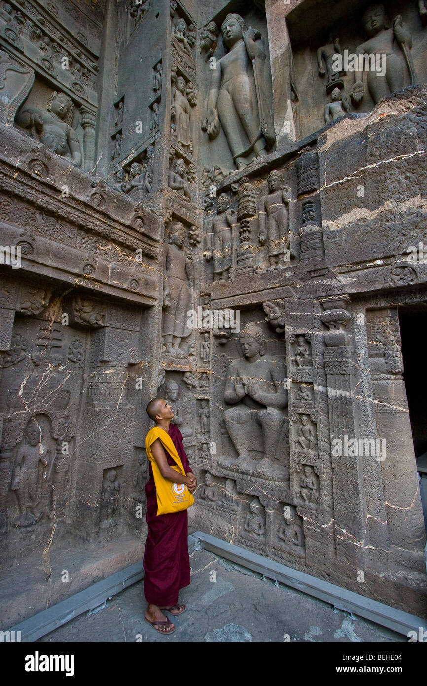 Ajanta caves interior hi-res stock photography and images - Alamy